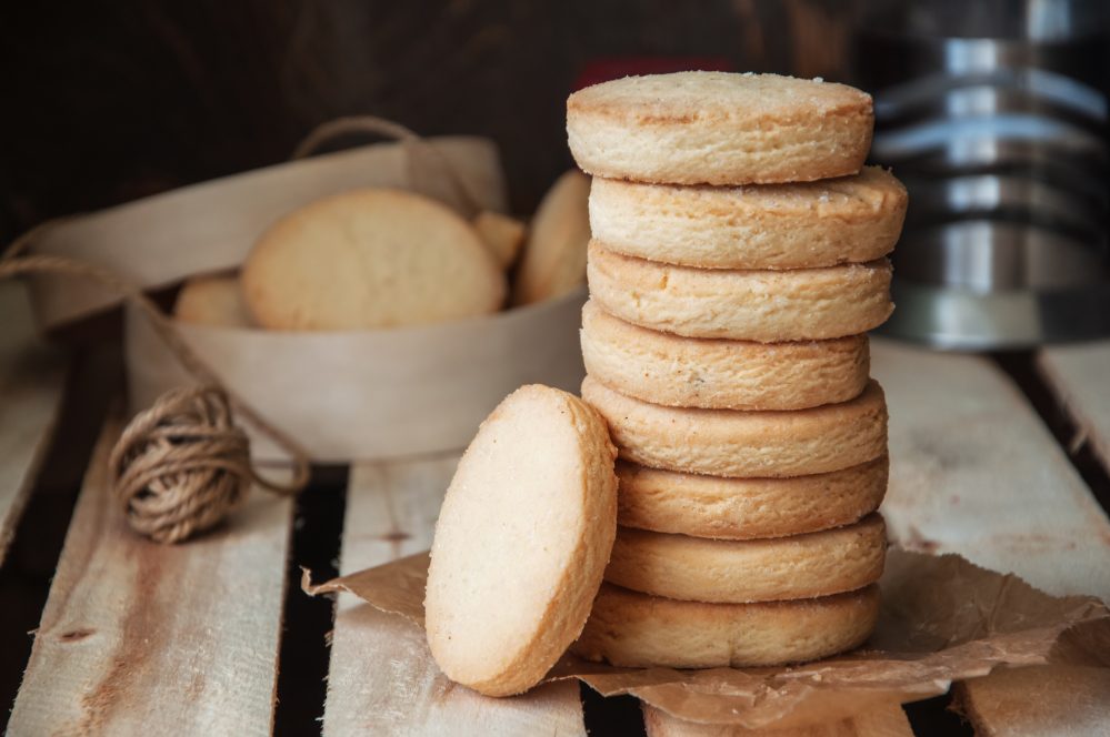 Simple Shortbread Recipe - Ideas For Living UK